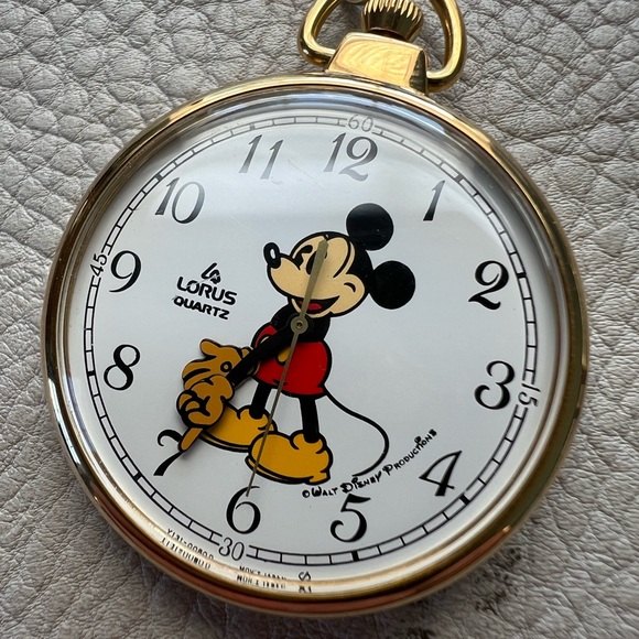 Disney | Accessories | Vintage Mickey Mouse Pocket Watch By Lorus For ...